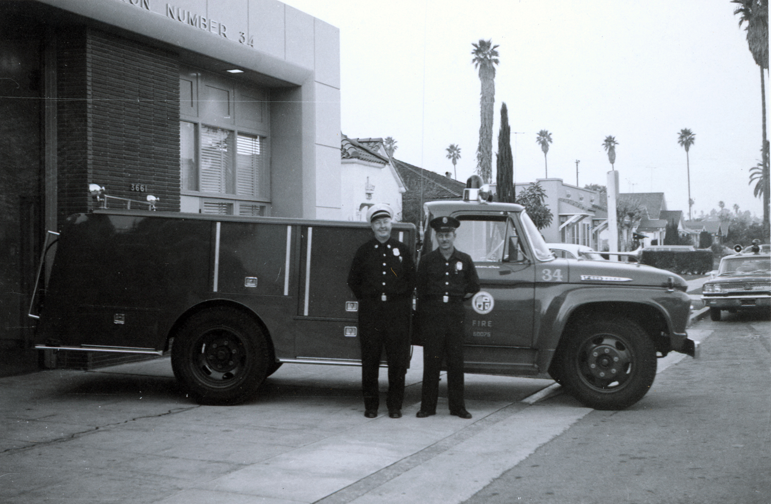 Untitled Document [www.lafire.com]